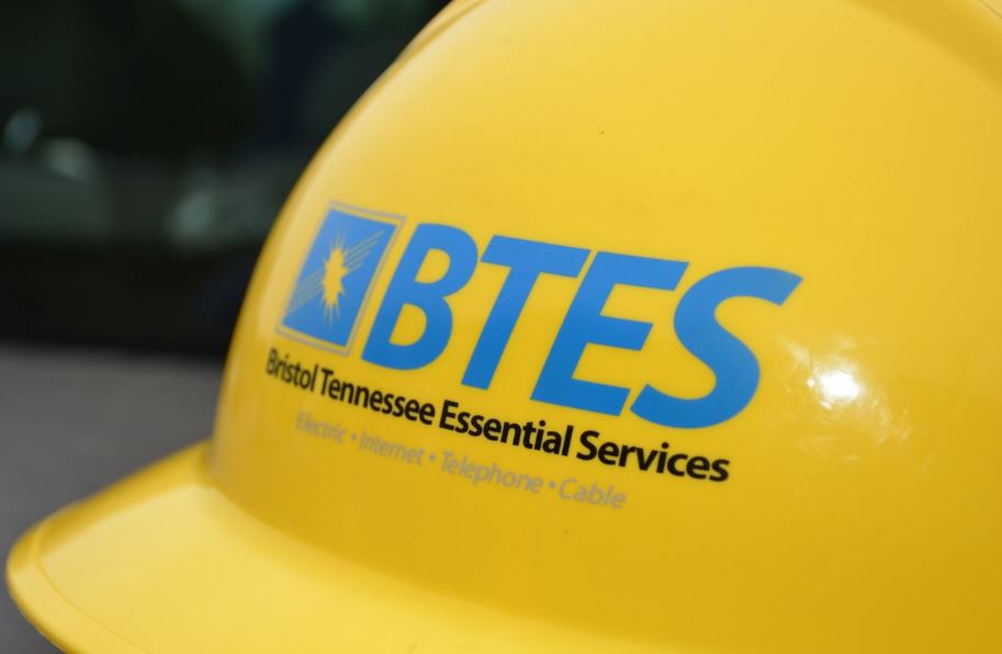 Transformer transports to impact Bristol, Tennessee traffic - SuperTalk ...