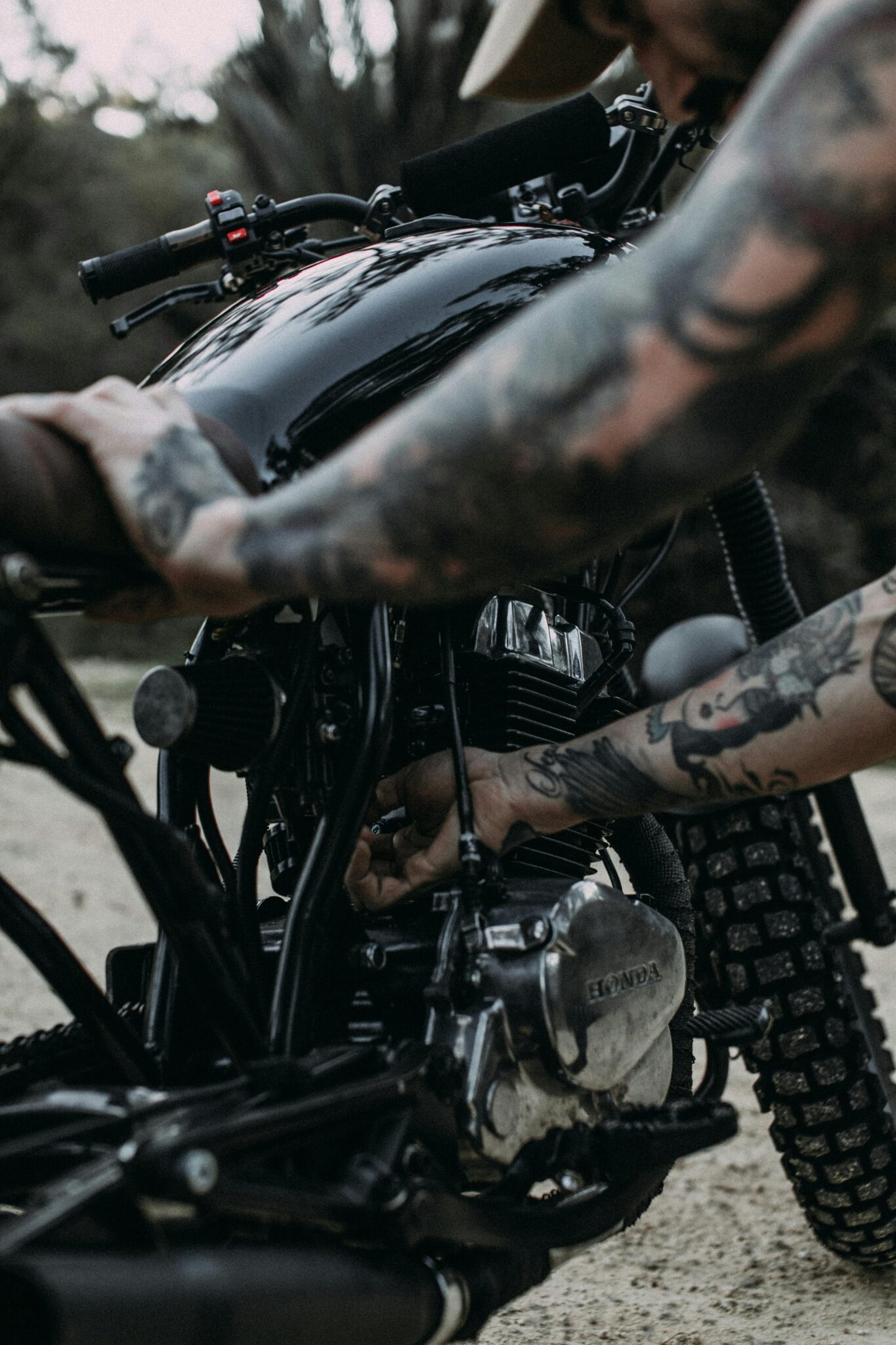 Report: Motorcycle club members flee after stabbing at East Tennessee ...