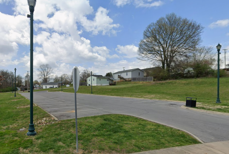 Parking lot maintenance scheduled Thursday in Johnson City - SuperTalk 92.9