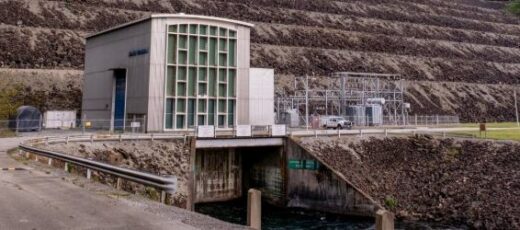 TVA blocking auto traffic at part of South Holston Dam - SuperTalk 92.9